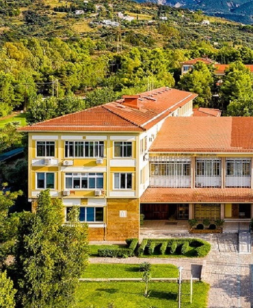 The official presentation of "Welcome to up: in autumn we go to Patras ...