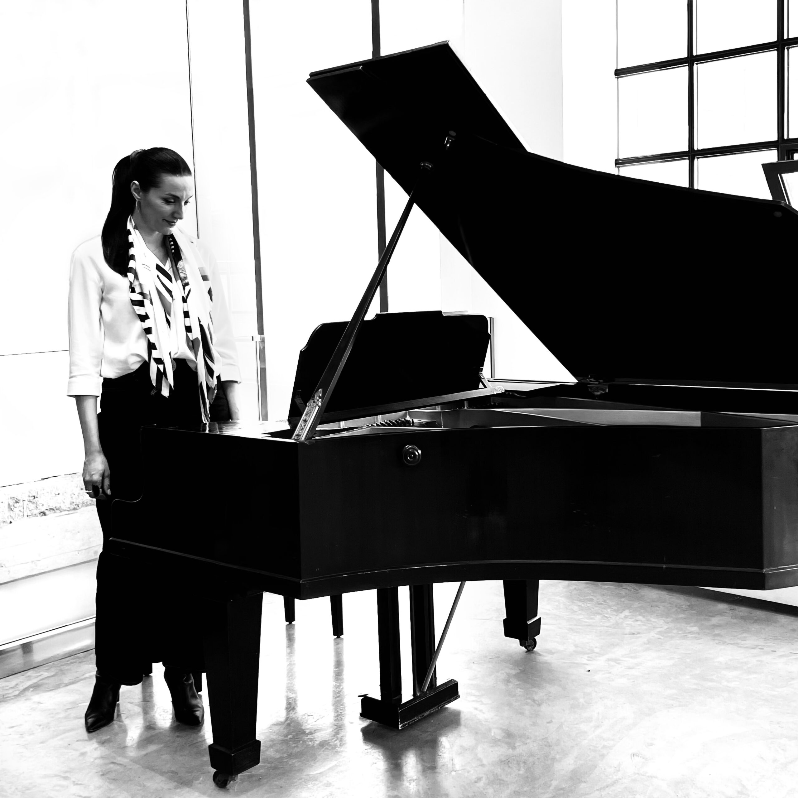 Athens-Epidaurus Festival| Donation of piano by Antiochos Evangelatos ...